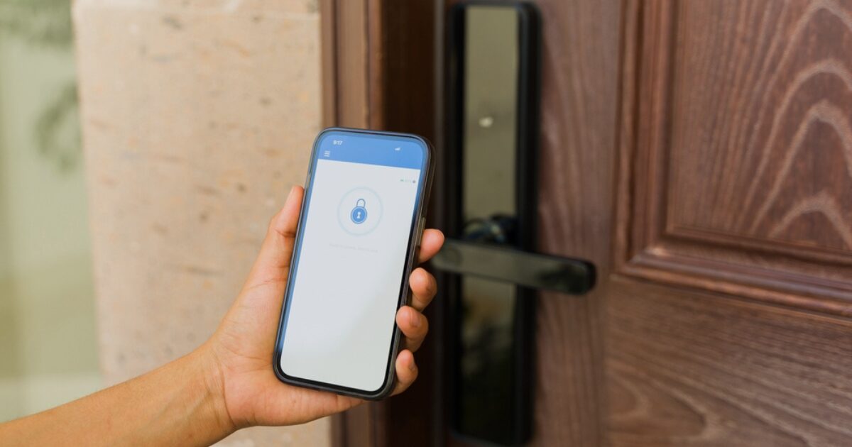 Smart Locks vs. Traditional Locks: Which is Best for Your Home Security?